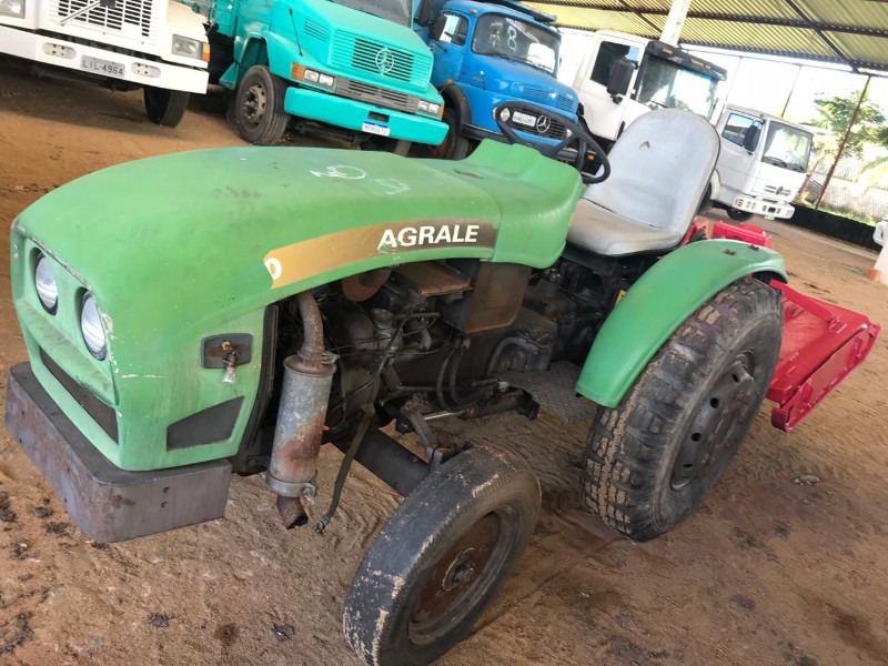 Leilão Online - Trator Agralle 4230 Com Roçadeira - 2002