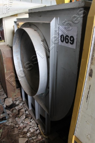 Leilão Online - 3 EXAUSTORES SEM MOTOR E 1 COM MOTOR