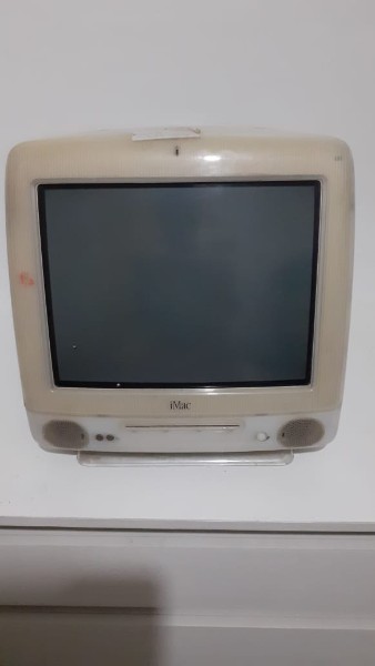 Leilão Online - Apple iMac antigo - Funcionando.