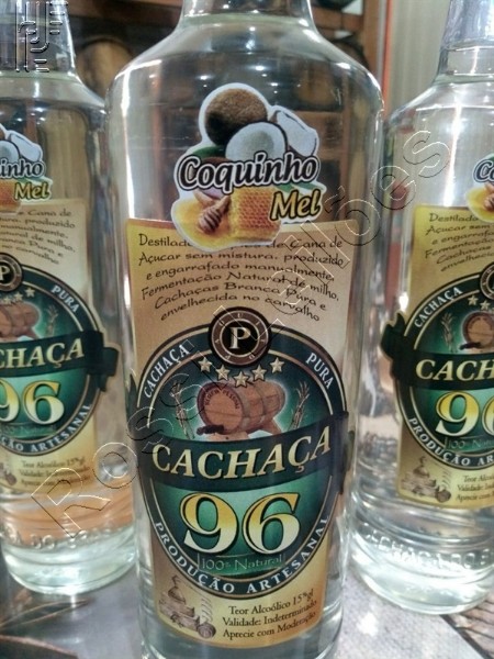 Leilão Online - 30 GARRAFAS DE CACHAÇA COQUINHO MEL - 700ml CADA GA