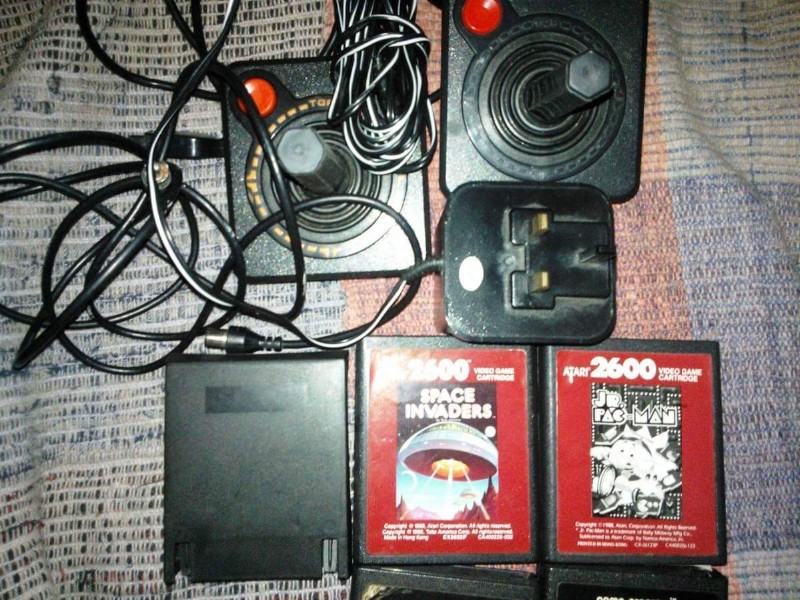 Leilão Online - Videogame Atari 3600 Junior - funcionando