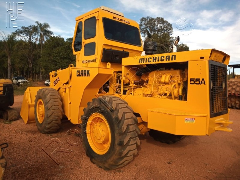 Leilão Online - PÁ CARREGADEIRA MICHIGAN 55A. ANO 81