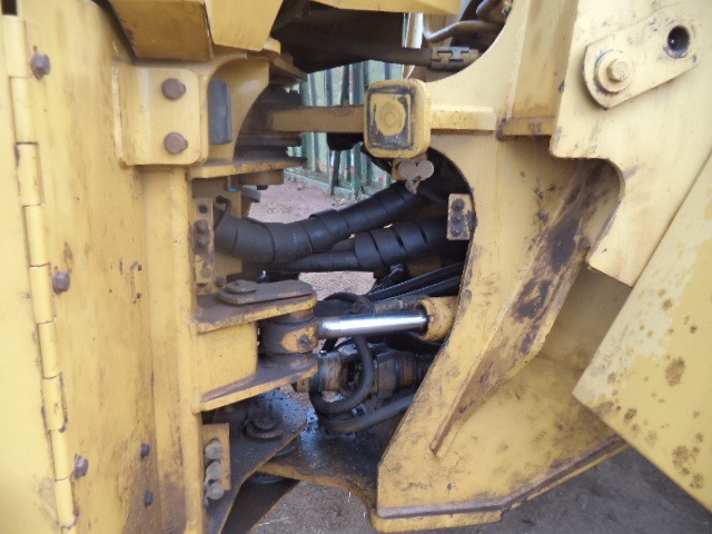 Leilão Online - PÁ CARREGADEIRA CAT938 H, ANO 2012, FR4600017