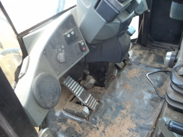 Leilão Online - PÁ CARREGADEIRA CAT938 H, ANO 2012, FR4600017