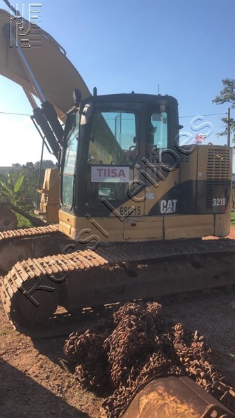 Leilão Online - [ VÍDEO ] ESCAVADEIRA CATERPILLAR. MOD. 321DL. ANO 2